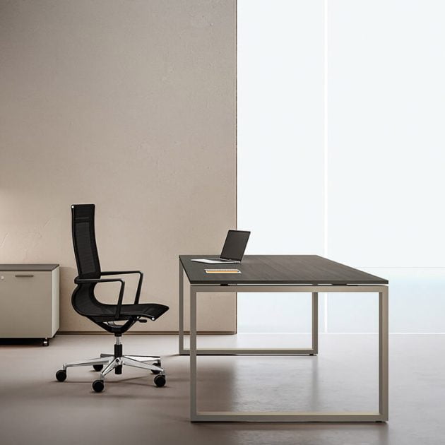 Manager Office Desks in Dubai | Manager Desks & Tables